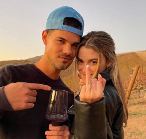 Taylor Lautner and fiancée show off her engagement ring in Paso Robles ...