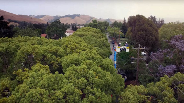 Metallic balloons can pose safety risks, warns PG&E - Paso Robles Daily ...